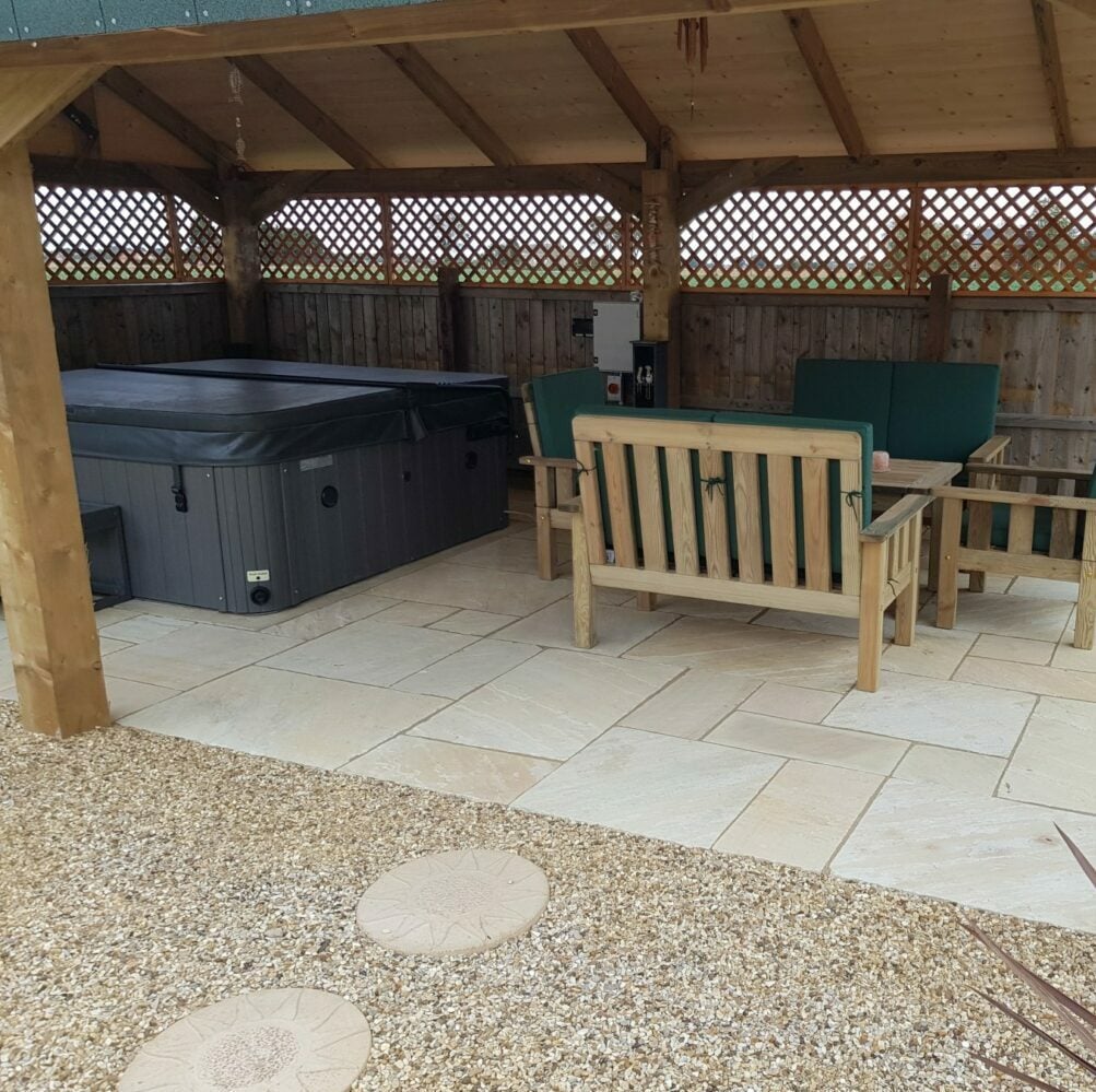 Garden Paving - Fossil Mint Sandstone - Mick George