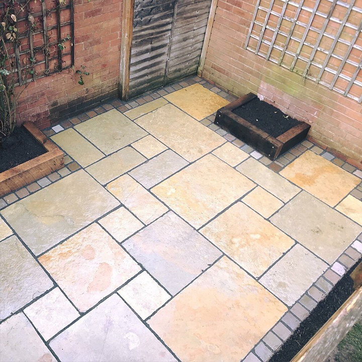Yellow Limestone - Paving Slabs - Mick George