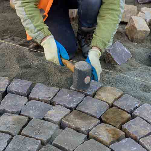 Laying Cobblestone Pavers Cobblestone Driveway | Cobblestone Driveway
